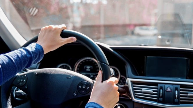 What Is a Refresher Driving Course?